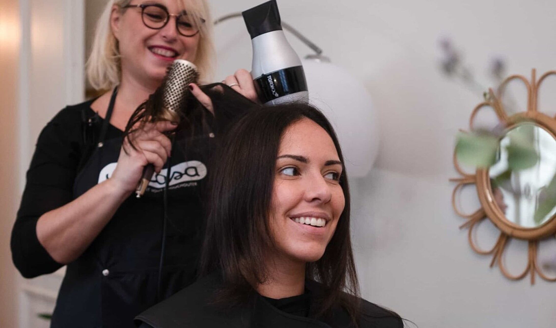 Brushing femme, brushing à domicile