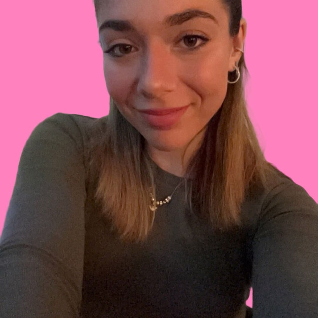 Babysitter, nounou à domicile Martigues - Roxanne Pi